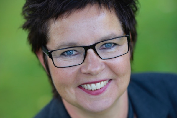 Eva Gyllensvaan - Boka din föreläsare hos talarbyrån MySpeaker