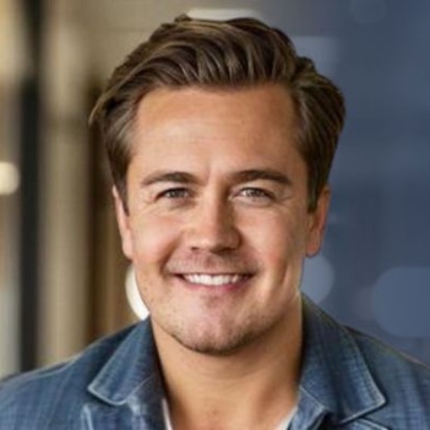 Pontus F. Christoffersen - Boka din föreläsare hos talarbyrån MySpeaker